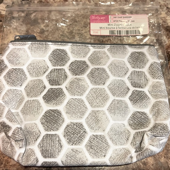 thirty-one | Bags | Thirtyone Mini Zipper Pouch Nib | Poshmark